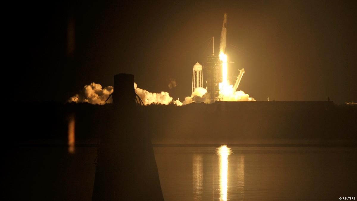 SpaceX launches 4 astronauts to International Space Station