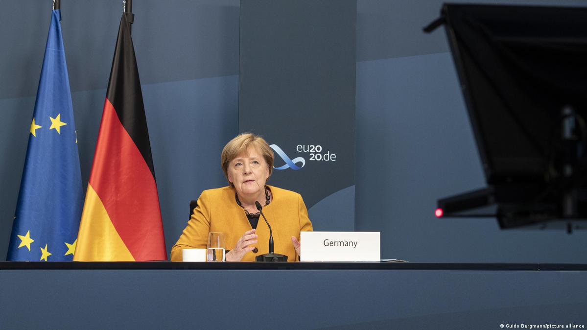 G20: Merkel calls for global action to beat coronavirus
