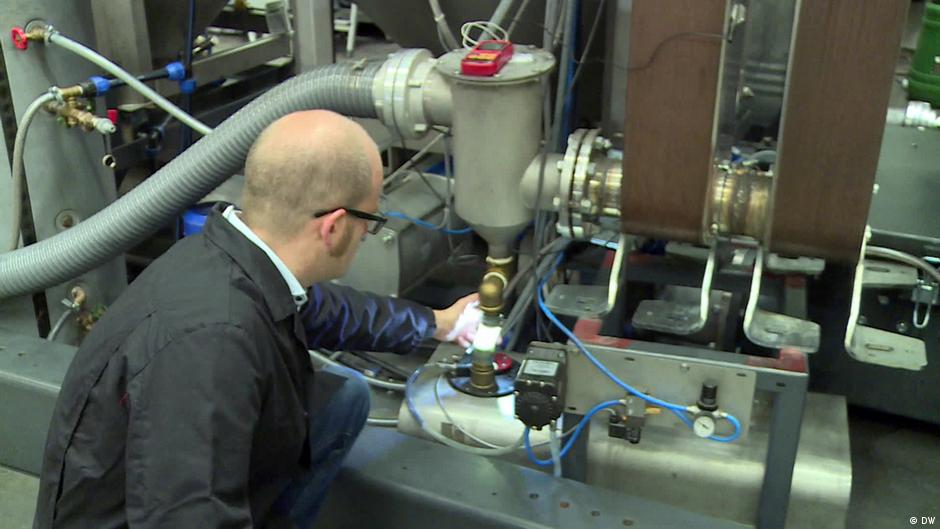 Salvaging raw materials from car batteries – DW – 11/27/2020