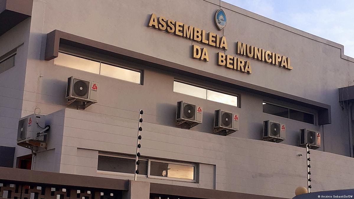 Beira, "um eldorado" que todos os partidos querem alcançar"? – DW – 27 ...