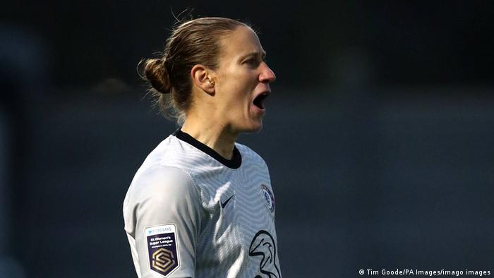 Bittersweet debut for Ann-Katrin Berger as Germany win in Ireland ...