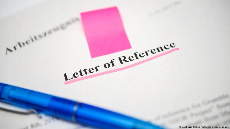 What should be in the reference letter? | FAQ | DW | 08.10.2019