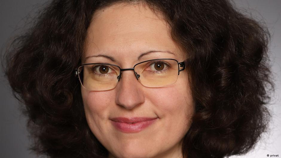 Dana Alexandra Scherle – DW