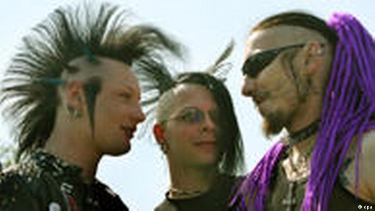 Goth scene – DW – 05/22/2010