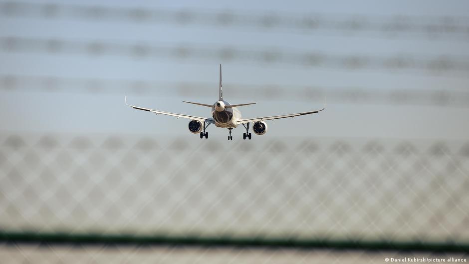 How Germany's deportation process works — or doesn't – DW – 12/20/2022