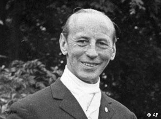 Interview mit Dr. Josef Neckermann