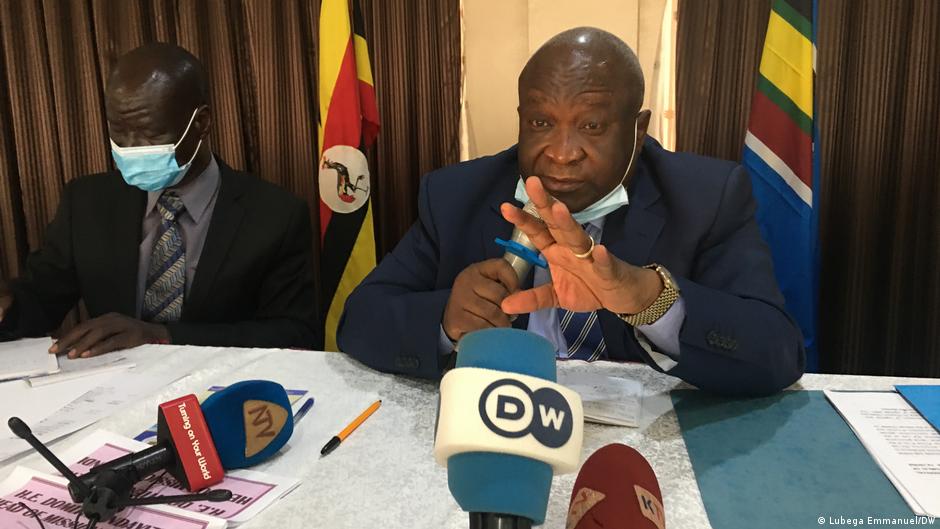 "Nous devons privilégier le débat" (Domitien Ndayizeye)