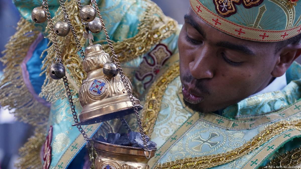 Ethiopia celebrates Timkat – DW – 01/20/2021