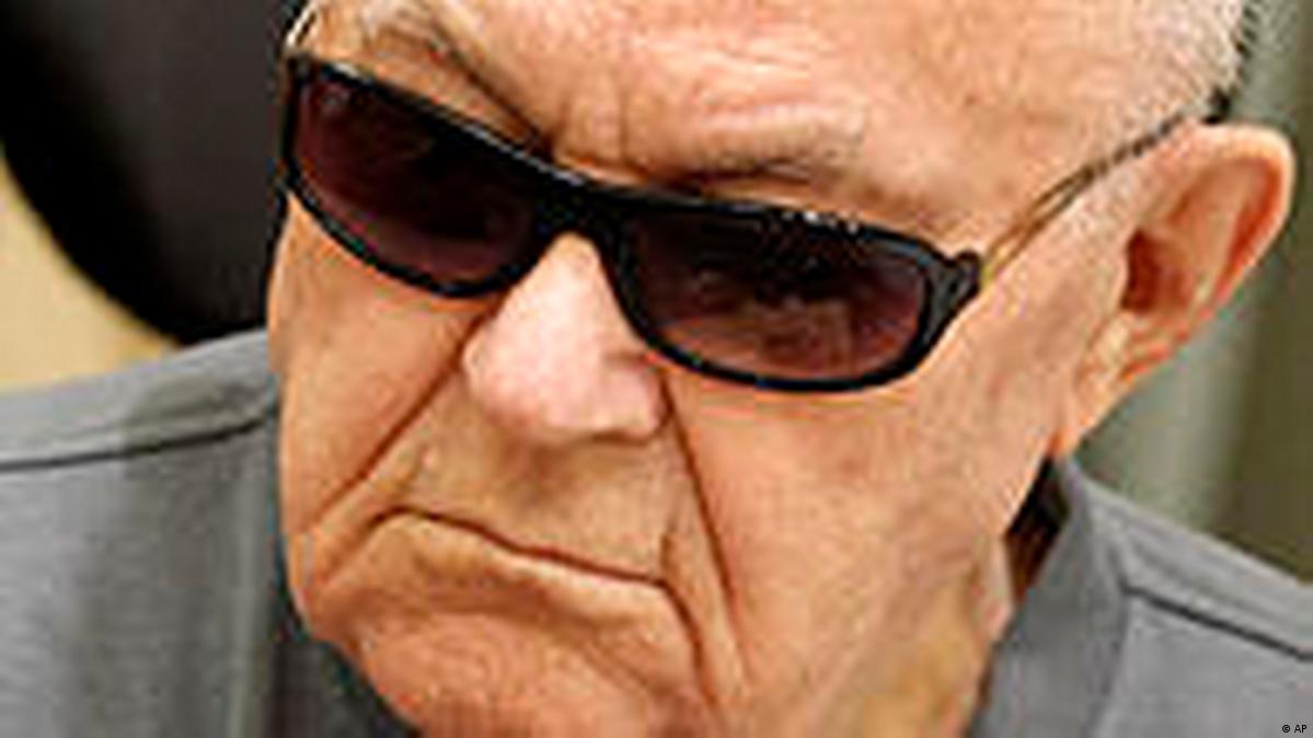 Murderer or pawn? – DW – 05/11/2011