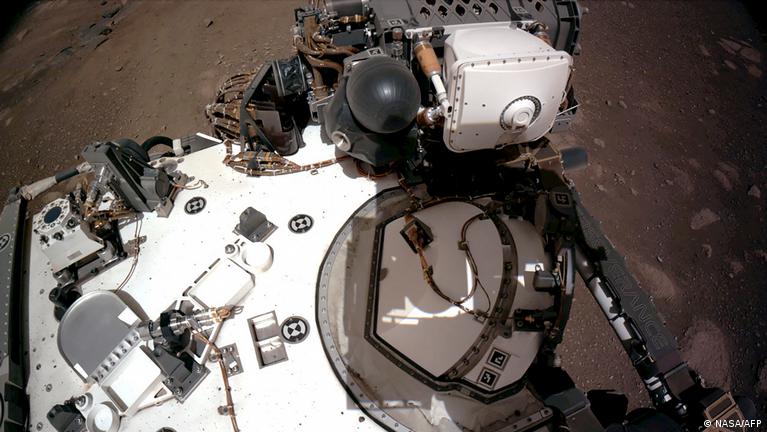 NASA releases first audio, landing video from Mars – DW – 02/23/2021