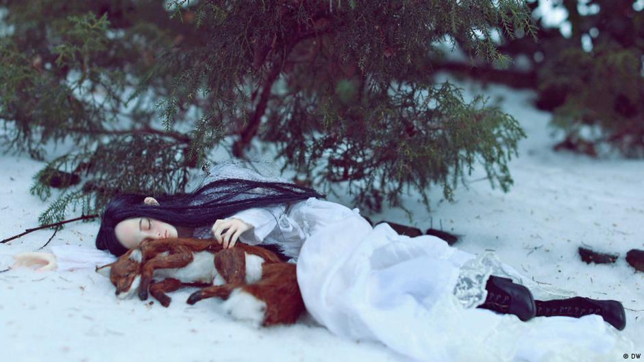 An illusion of reality: disturbing puppet art – DW – 10/29/2022