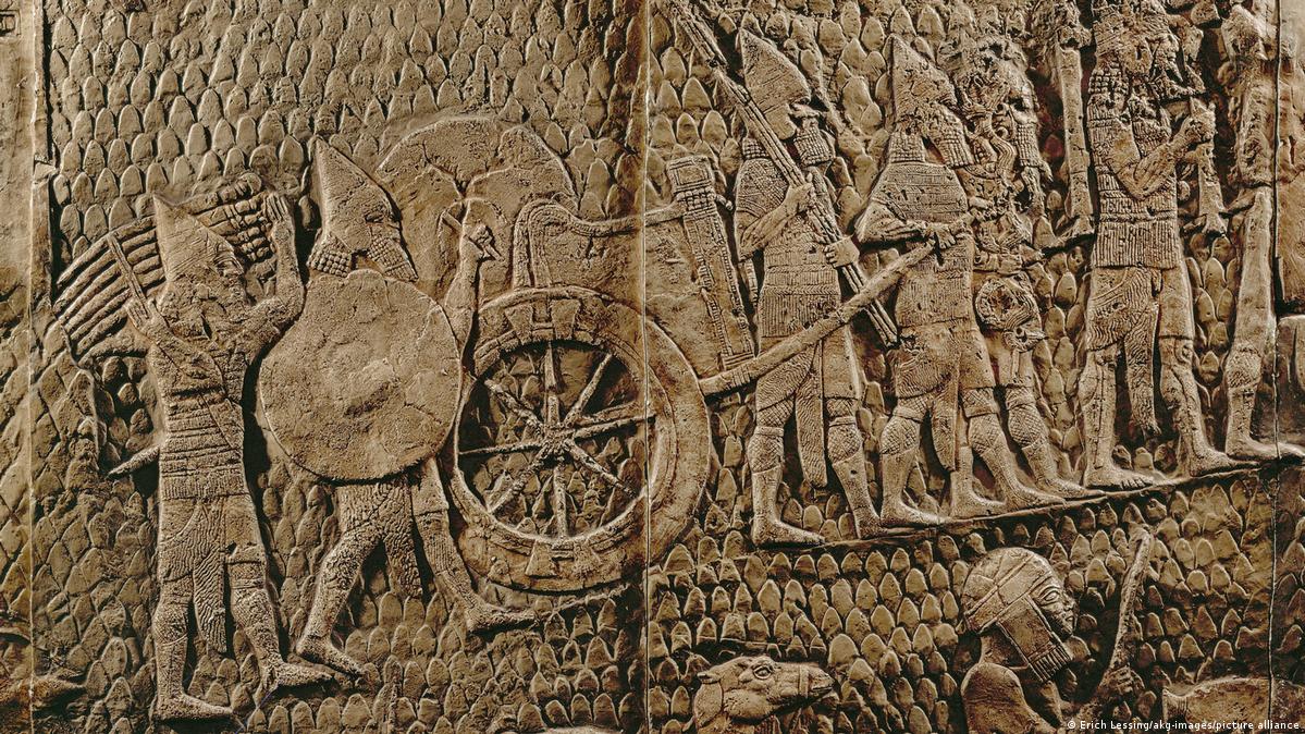 Descubren grabados asirios de hace casi 3.000 años en Irak – DW – 26/10 ...