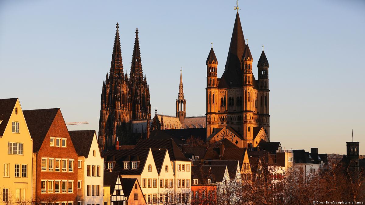 Europe's most beautiful churches – DW – 12/04/2023