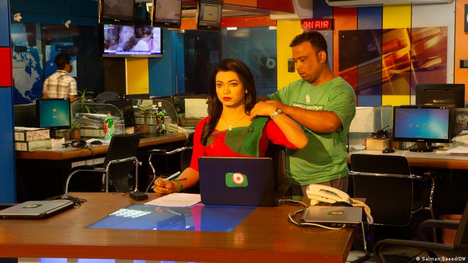 Transgender anchor hopes to drive change in Bangladesh – DW – 03/31/2021