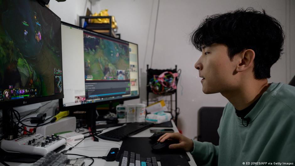 Game Streamer Korea Selatan: Muda, Kaya, dan Bersemangat – DW – 27.03.2021