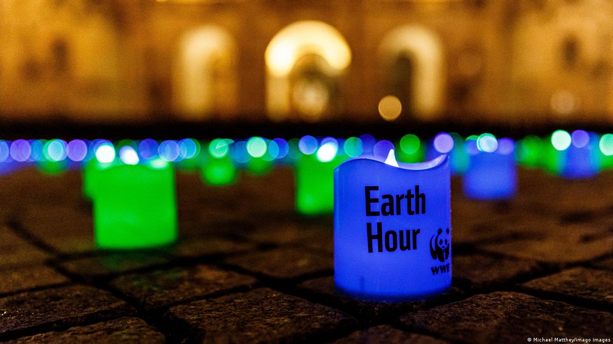 Monuments go dark for Earth Hour – DW – 03/28/2021