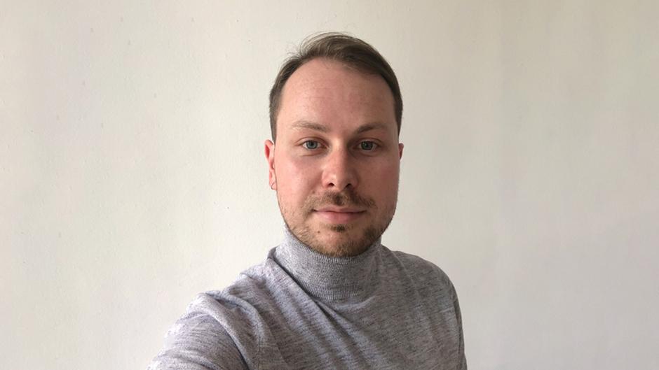 Elliot Douglas – DW