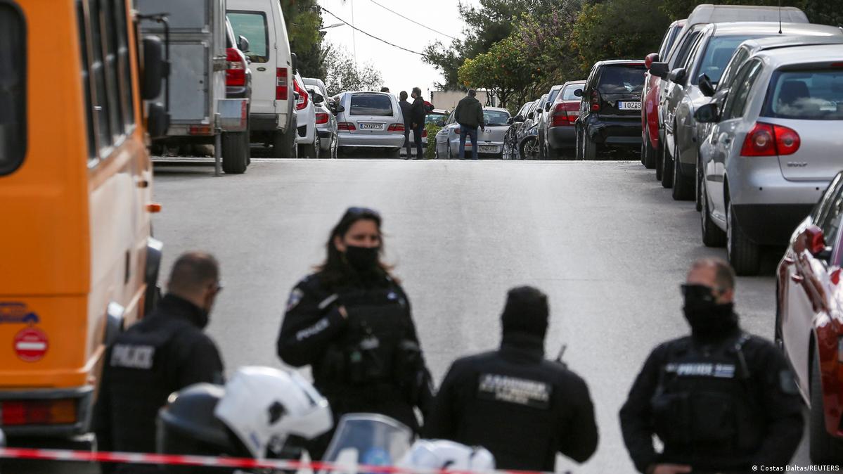 Greek reporter shot dead in ‘execution-style’ murder