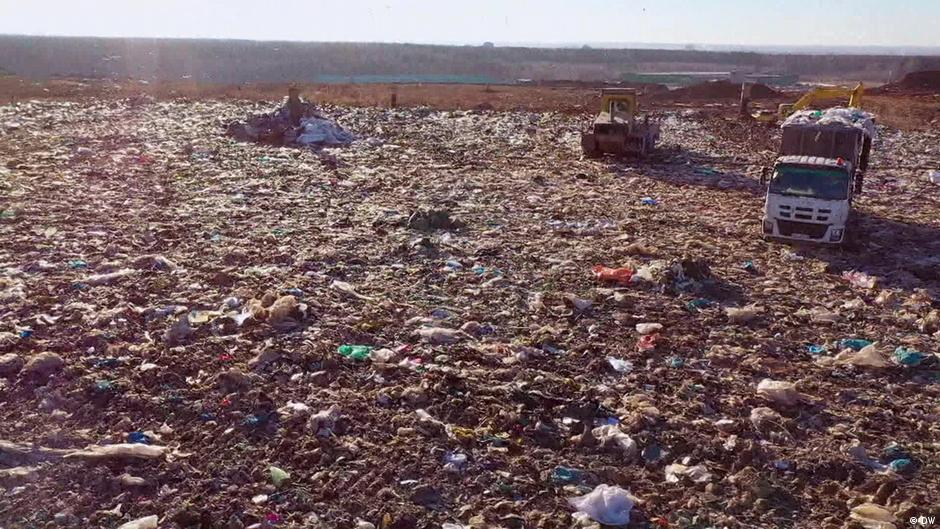 Fighting mountains of garbage in Russia – DW – 04/16/2021