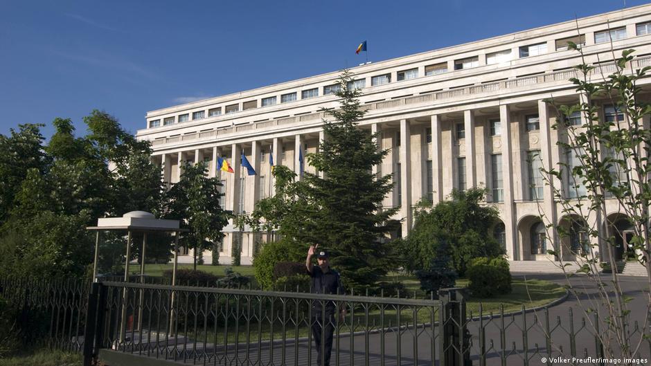 Mai poate cineva salva România? – DW – 09.02.2023