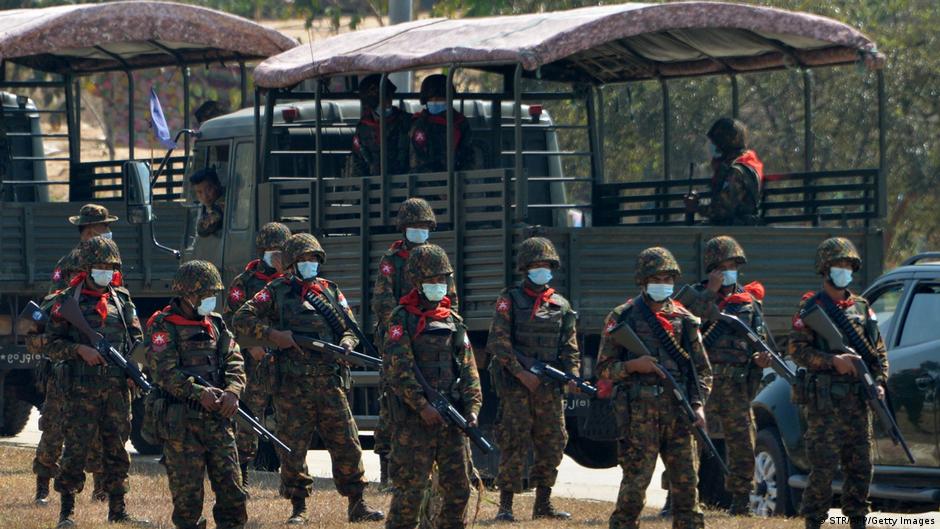 Myanmar security forces kill 25 villagers — reports – DW – 07/04/2021