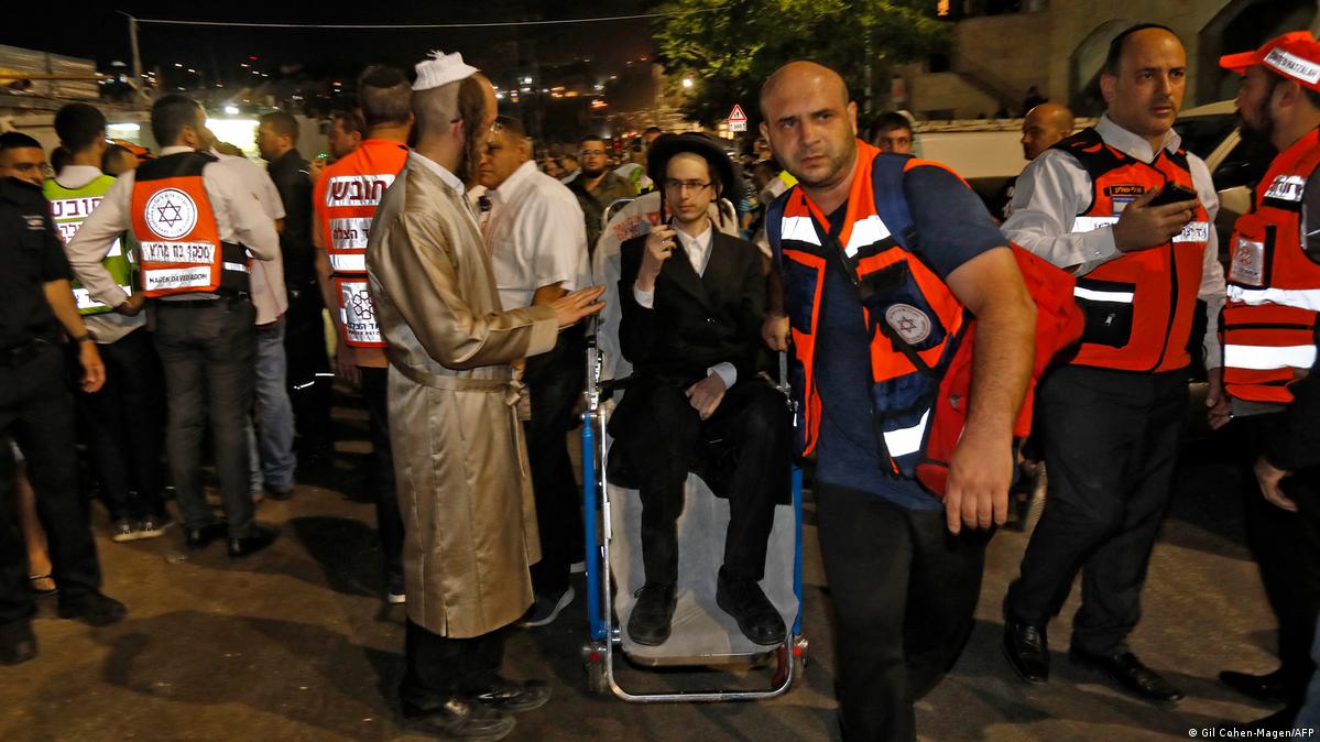 Casualties after West Bank synagogue bleacher collapse – DW – 05/16/2021