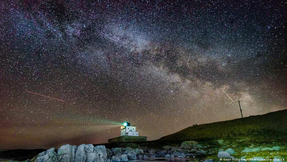 Secretos de una galaxia lejana sugieren que nuestra Vía Láctea no es ...