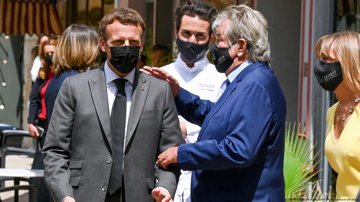 Macron slap suspects accused of far-right links – DW – 06/09/2021