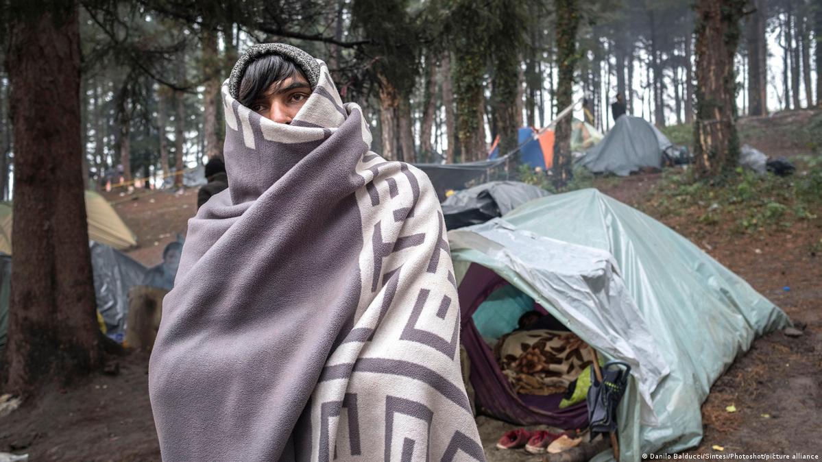 Countries urge EU to continue Afghan returns – DW – 08/10/2021