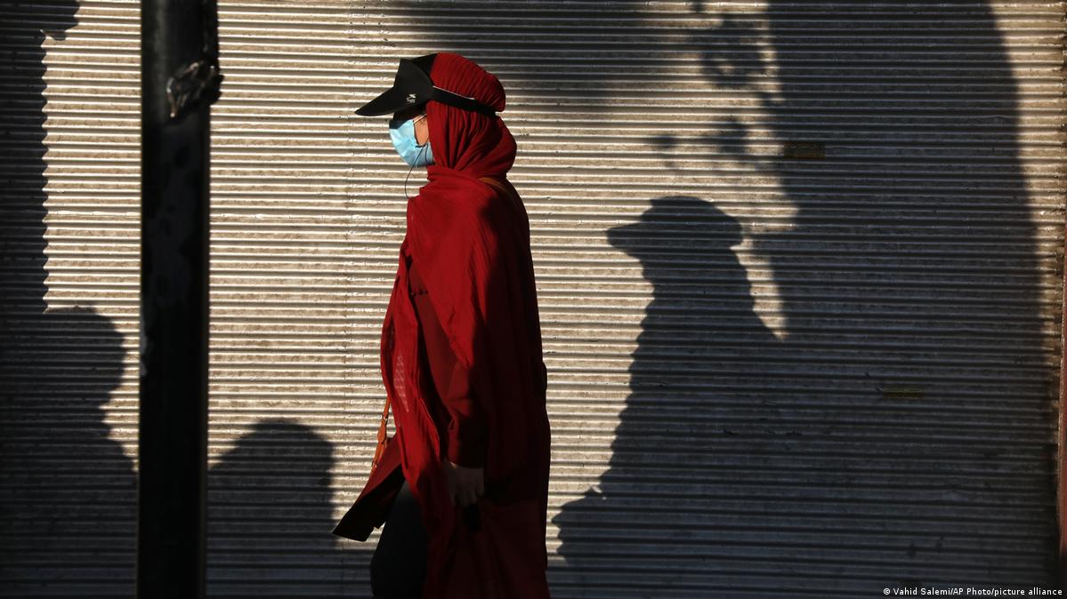 Iran: Todesstrafe bei Abtreibung – DW – 18.11.2021