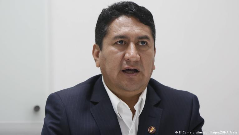 Perú: condenan a cuatro años de cárcel a Vladimir Cerrón – DW – 08/02/2023