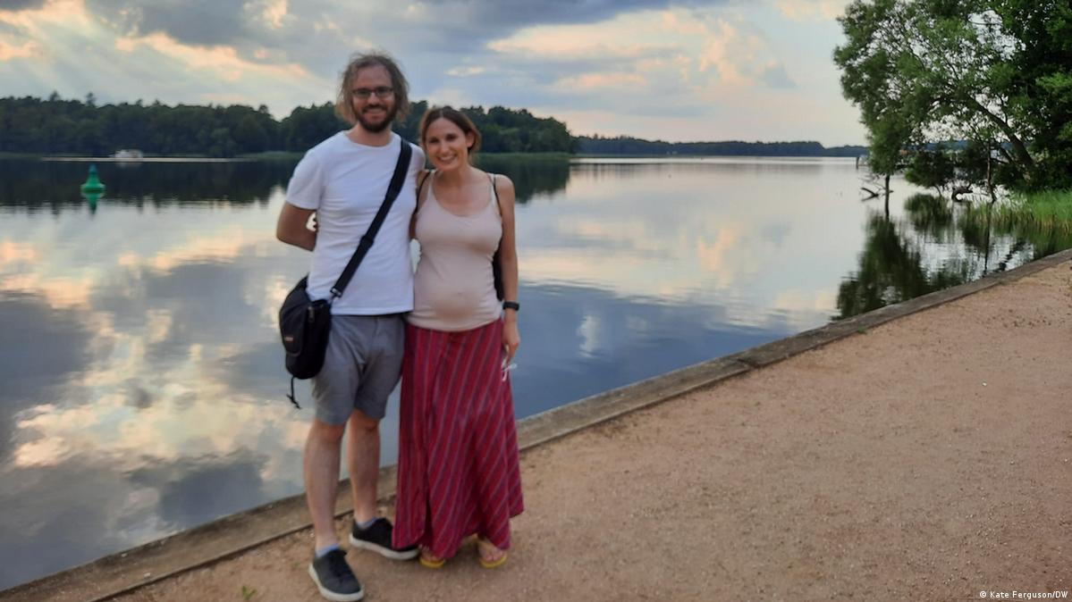 评论：政策进步、社会落伍——德国式育儿陷阱 – DW – 2021年9月5日