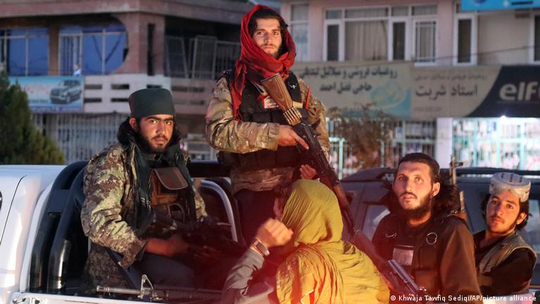 India holds first official Taliban talks – DW – 09/01/2021