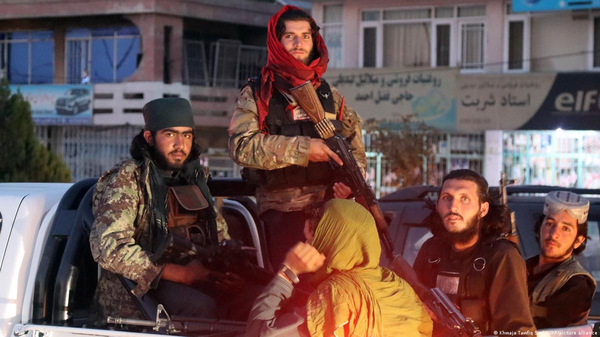 India holds first official Taliban talks – DW – 09/01/2021