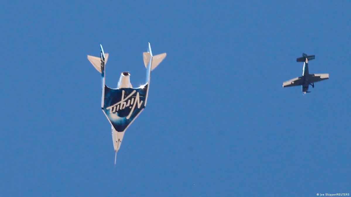 US regulator grounds Virgin Galactic