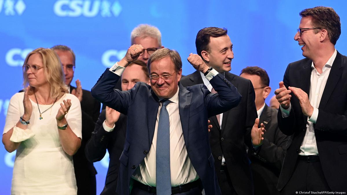 CDU's Laschet tries to summon Bavarian loyalty – DW – 09/11/2021