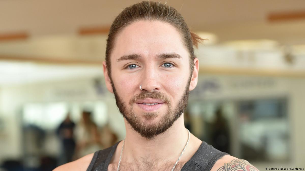 Who is singer Gil Ofarim? – DW – 10/06/2021