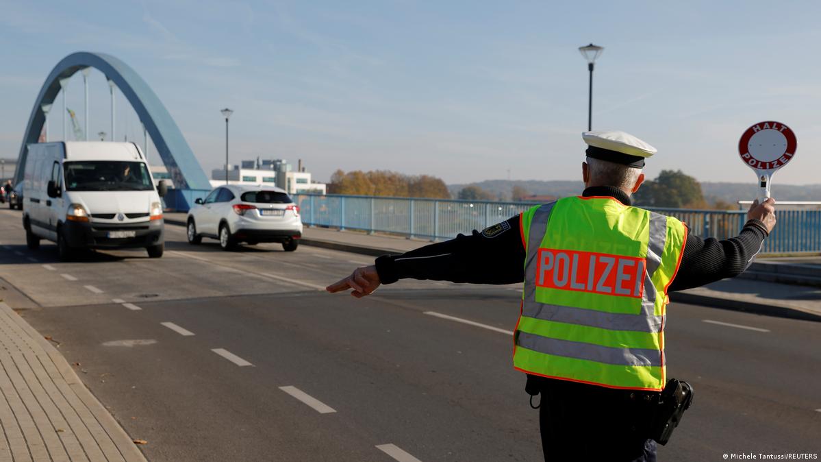 Faeser meldet Grenzkontrollen zu Polen und Tschechien an – DW – 16.10.2023