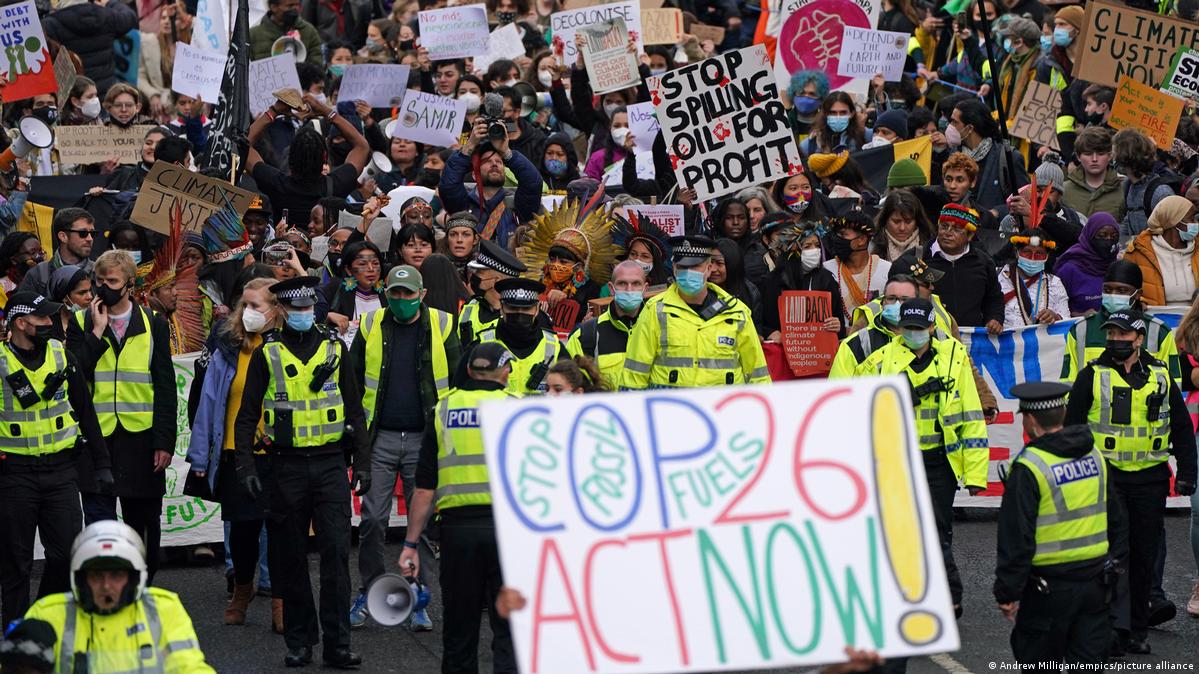 COP26 protest calls for climate action not words – DW – 11/05/2021