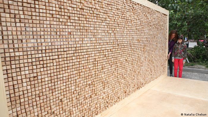 A ′disappearing′ artwork for Holocaust victims | Culture | Arts, music ...