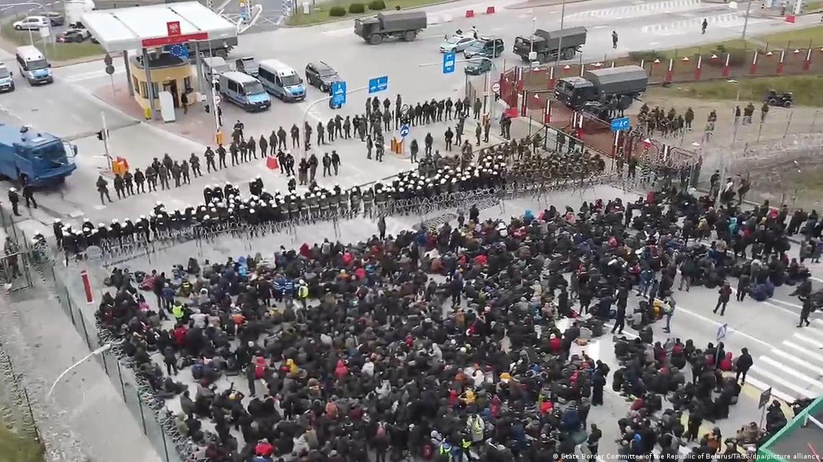 Poland, Baltics step up border controls amid migrant crisis – DW – 06 ...