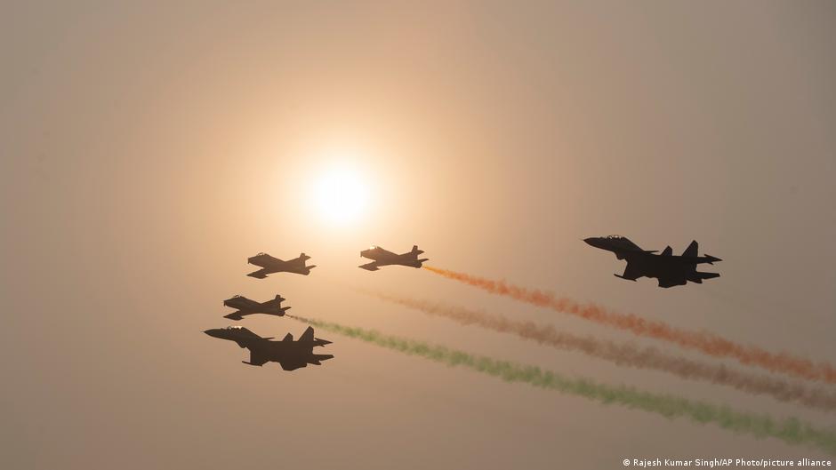 How India is ramping up military modernization efforts – DW – 01/05/2022