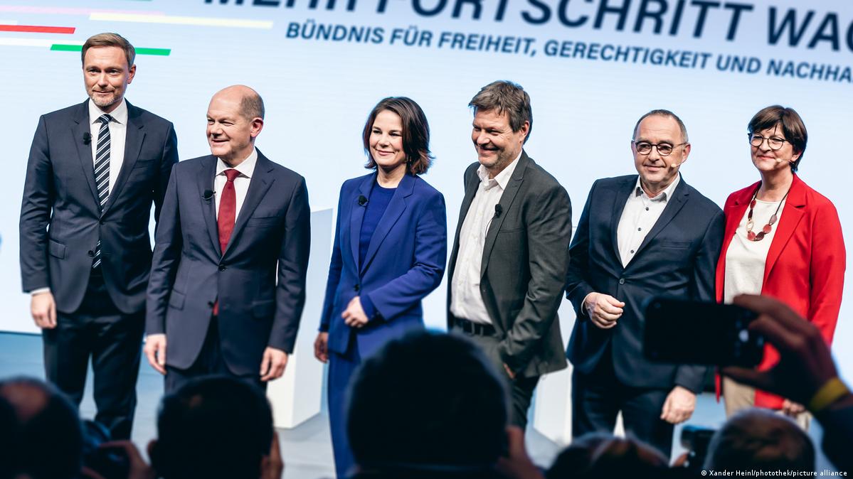 Isu-isu Penting Bagi Pemerintahan Baru Jerman – DW – 26.11.2021