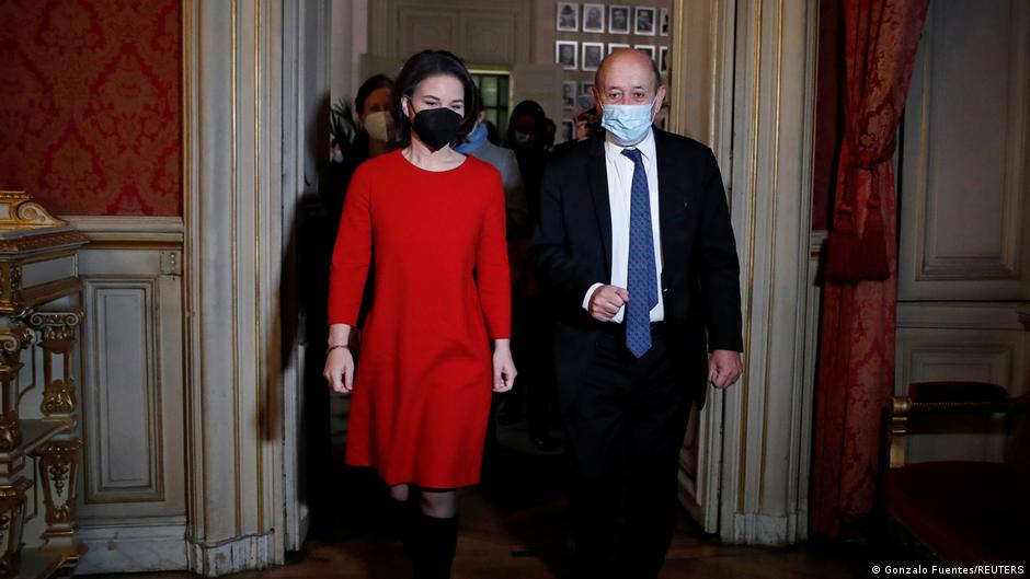 Germany: Foreign minister puts climate high up on agenda – DW – 12/09/2021