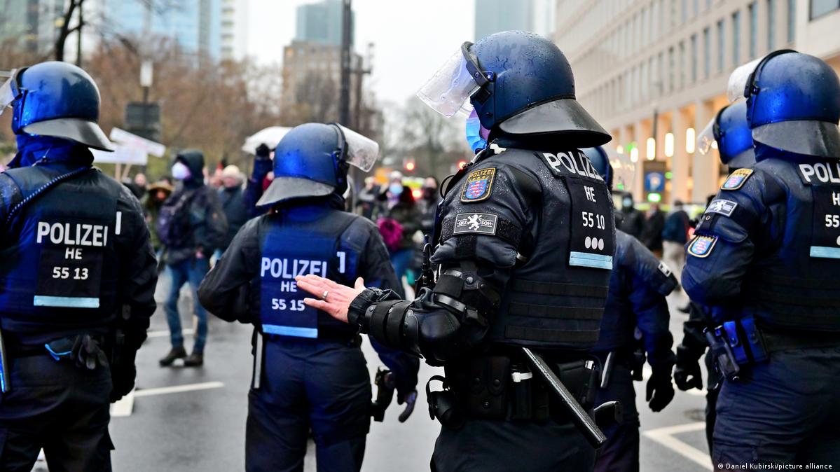 Rechtsradikale kapern die Corona-Proteste