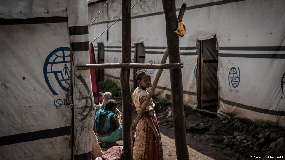 Ethiopian airstrike kills 56 civilians: Tigray fighters – DW – 01/08/2022