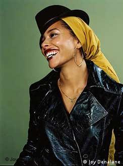 German soul sensation Joy Denalane – DW – 05/31/2011