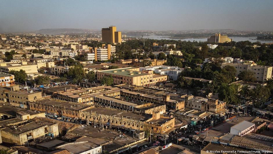 Bamako : le CHU du Point G connait une petite révolution – DW – 03/01/2023