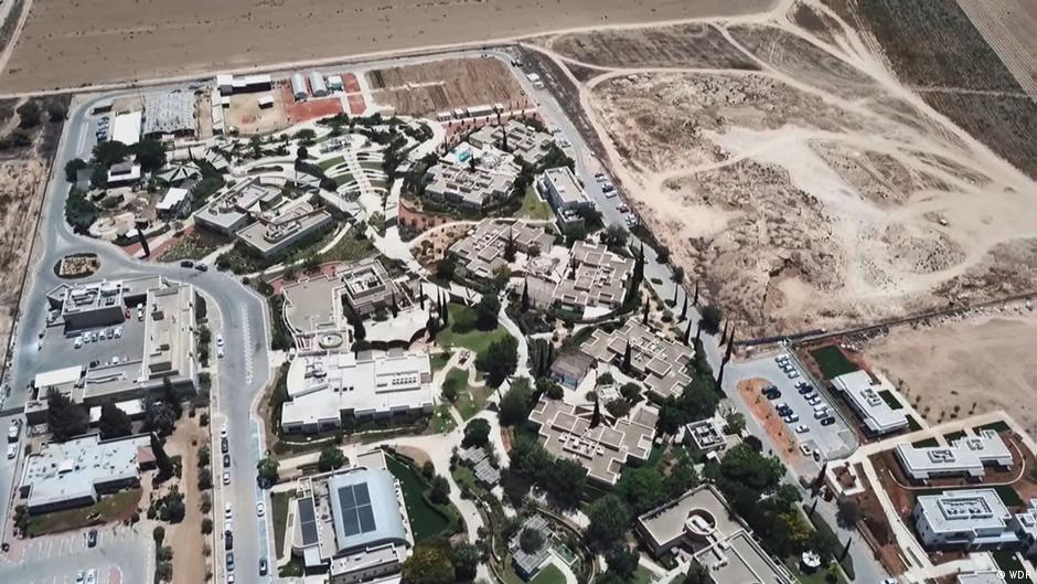 Israel: The Peaceful Village in the Negev