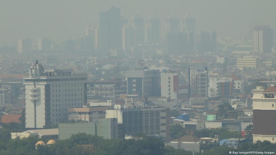 Jakarta ranked as one of the world's most polluted cities – DW – 08/24/2023